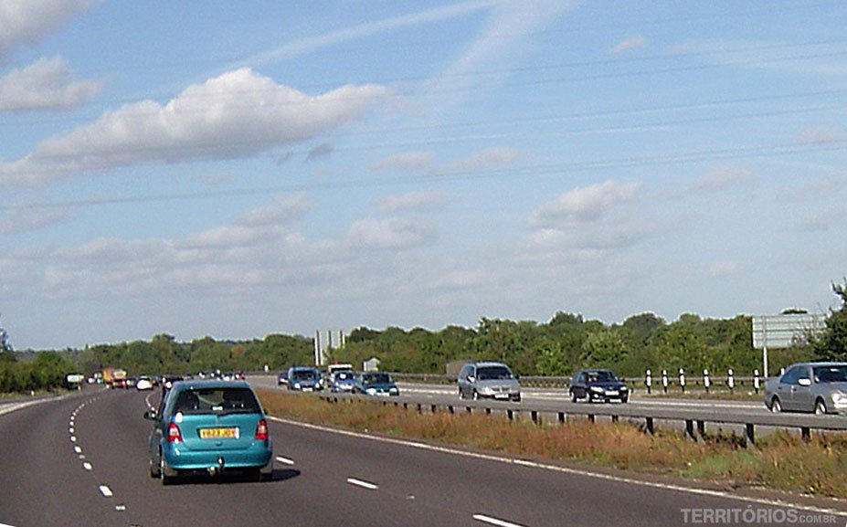 Dirigindo 700 km na mão inglesa » Territórios | Por Viajantes